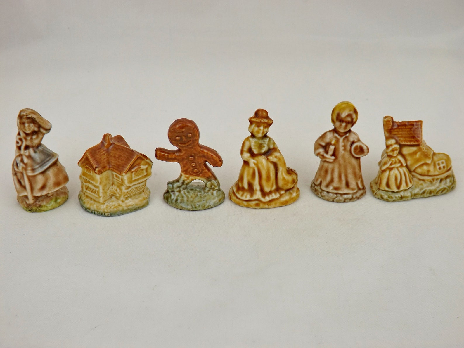 Wade Rare Complete Set of Miniature Nursery's Rhymes All 24 (perfect ...