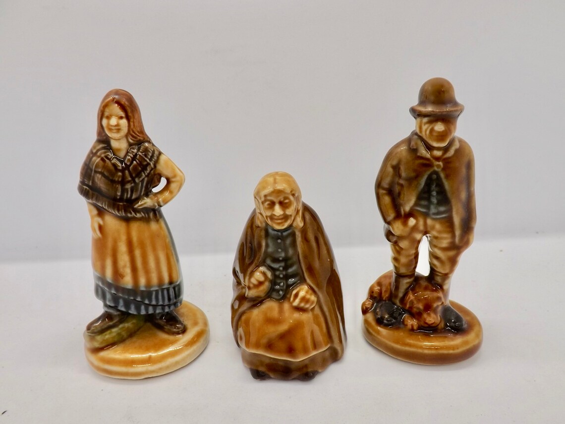 Wade Irish Full Set of 9 Irish Song and Folk Tales Figures - Etsy