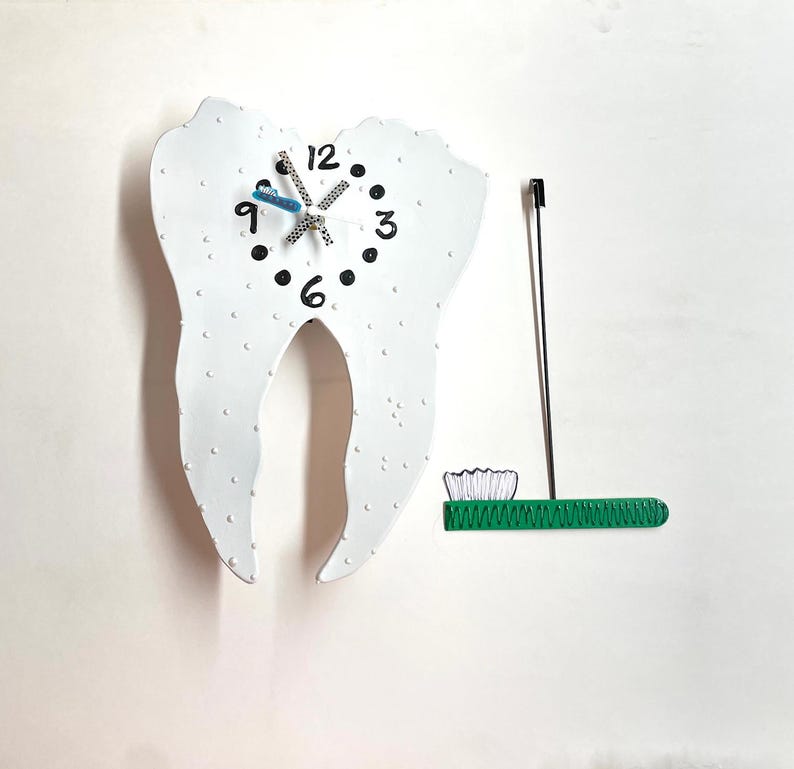 Tooth Pendulum Wall Clock, Dentist Gift, Dentist Office Decor, Gift for ...