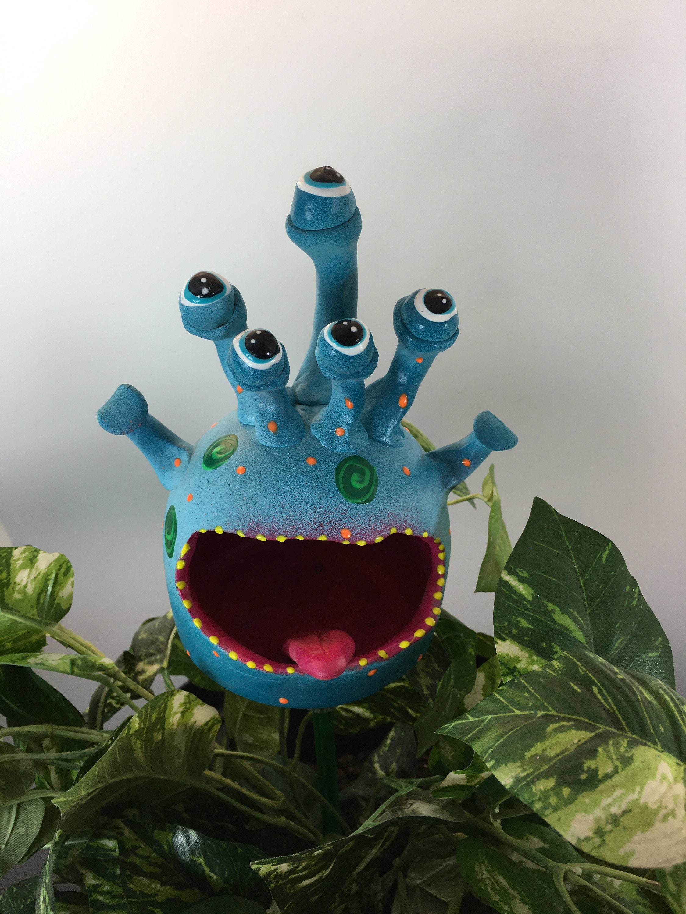 Bird feeder,Monster, Alien BirdFeeder, Bird House Garden Stakes,Yard ...