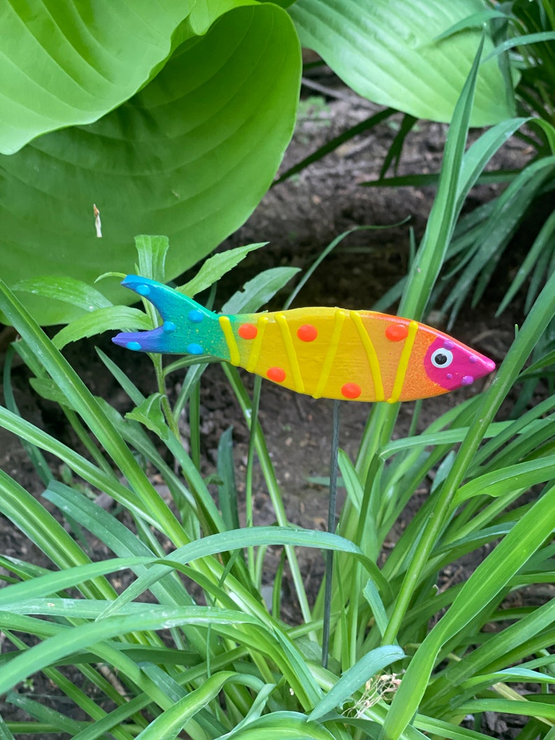 3 Rainbow Fish Mino Garden Stakes Garden Stakespotted - Etsy