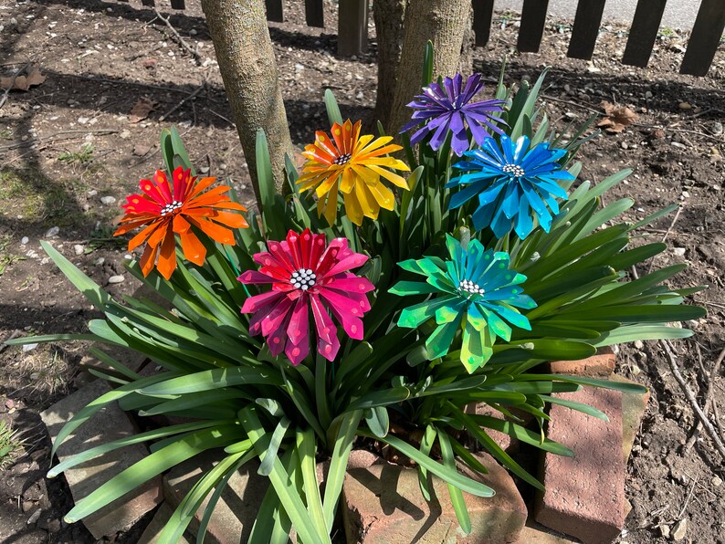 Flower Garden Stakesset of Six Zinnia Metal Garden Stakes | Etsy