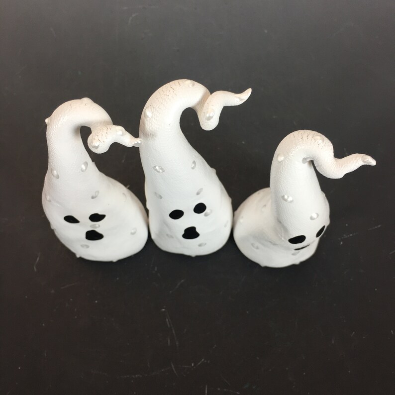 Clay Ghost Set of 3 Halloween GhostsGhosts Halloween Table | Etsy