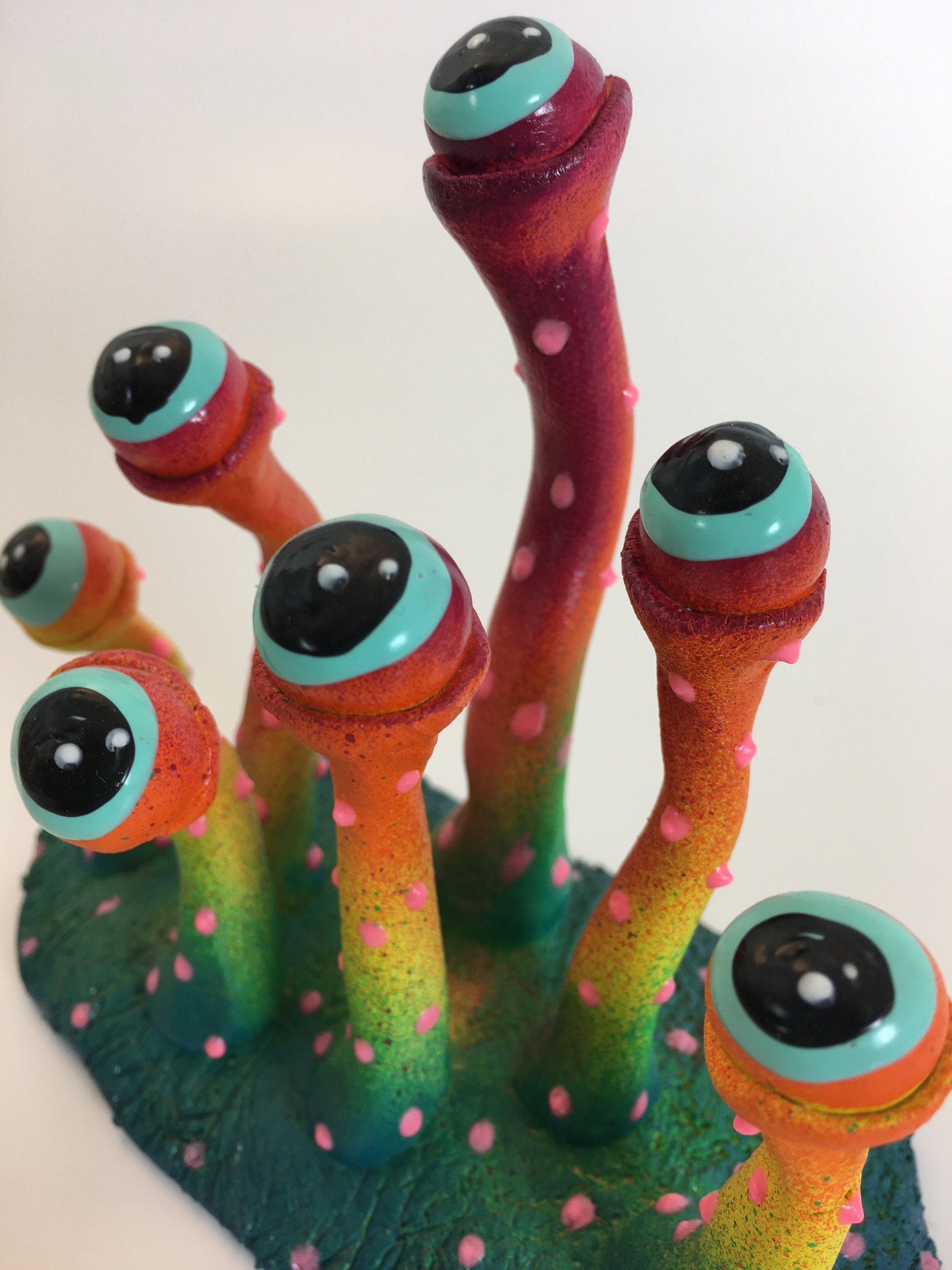 Halloween Eyeballs,7 Ceramic EYEBALL Sculpture ,Halloween horror prop ...