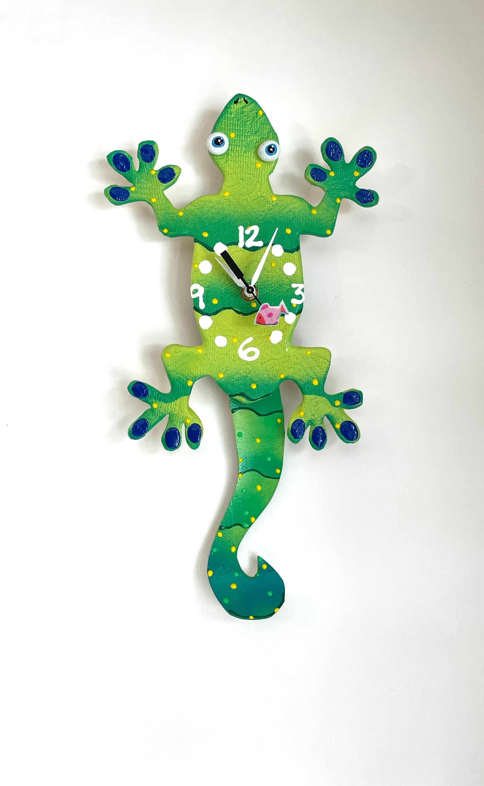 Whimsical Gecko Wall Clock with Pendulum, Ceramic Lizard clock, unique ...