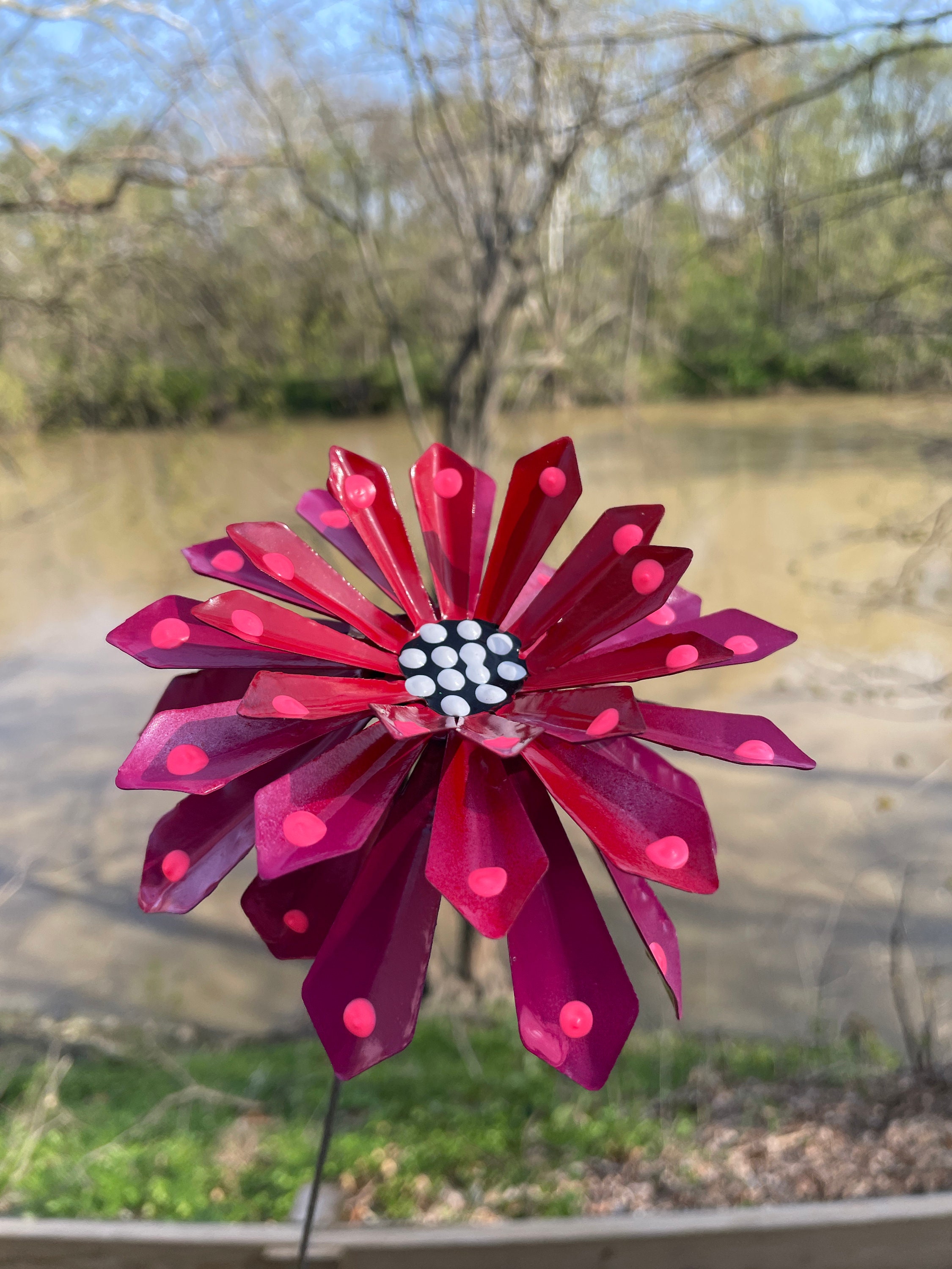 Metal Zinnia Flower Garden Stake,Yard decoration, Metal Art, Garden ...