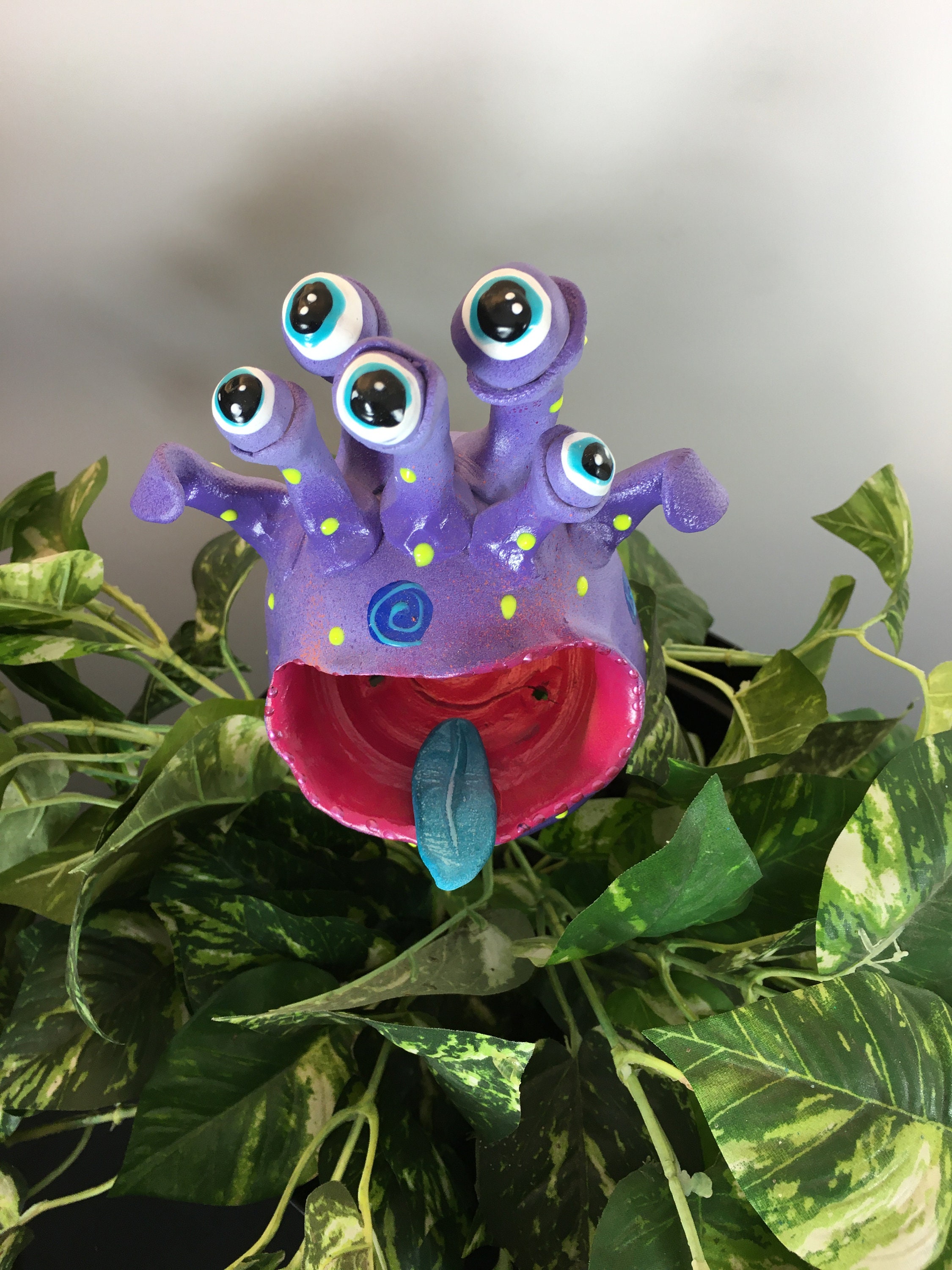 Bird feeder,Monster, Alien BirdFeeder, Bird House Garden Stakes,Yard ...