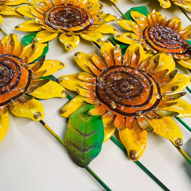 Metal Sunflower Yard Art - Etsy
