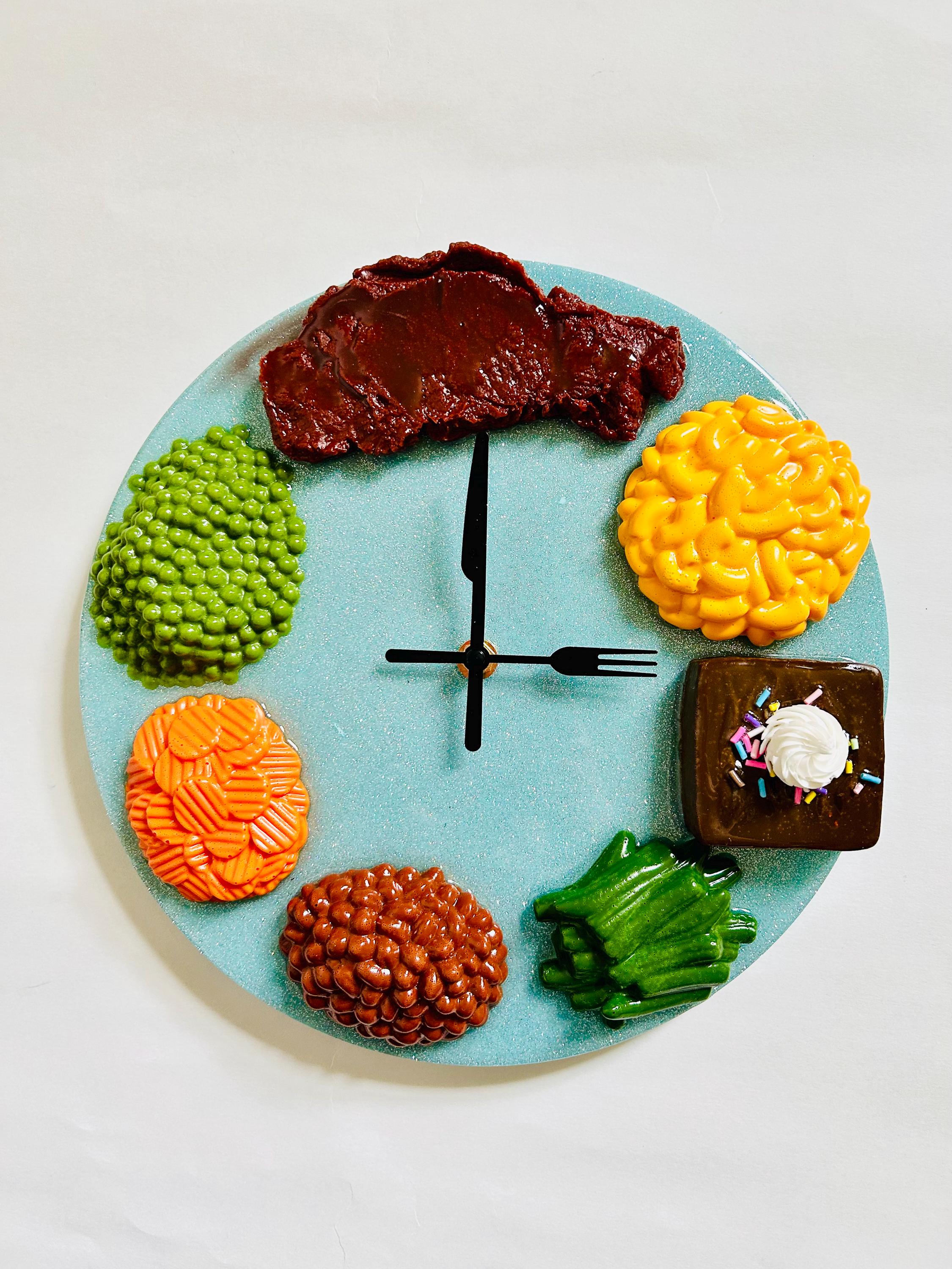 Dinner Plate Wall Clock/dopamine Décor/fake Food/kitchen Décor/food ...