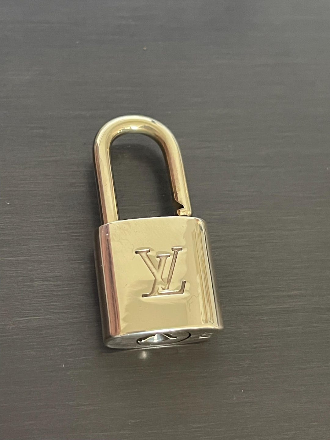Louis Vuitton Padlock and NO KEY #321 Lock Brass #11405 - Etsy