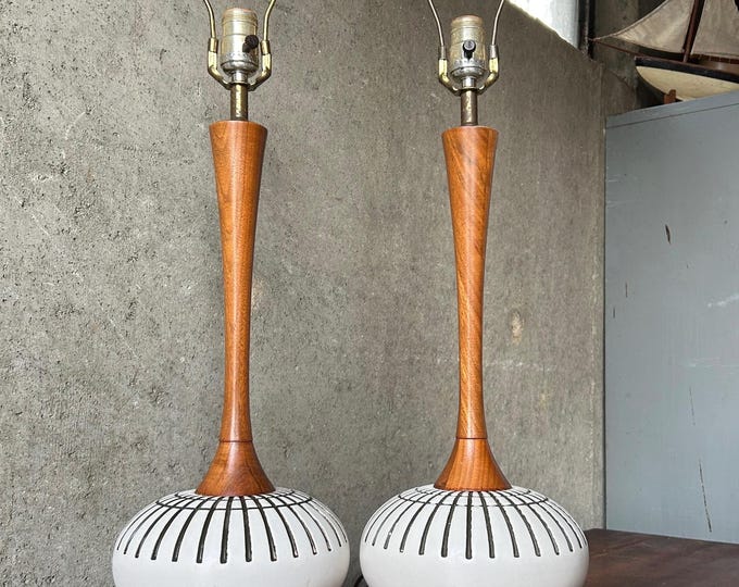 PAIR Vintage Mid Century Modern 1950s / 60s Table LAMPS W/ POTTERY ...