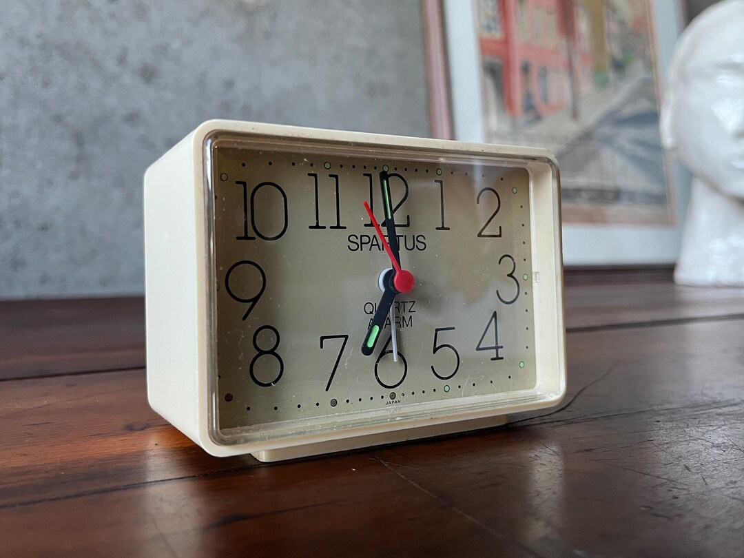 Vintage 1980s POSTMODERN SPARTUS Quartz Alarm Clock Sleek Minimal ...