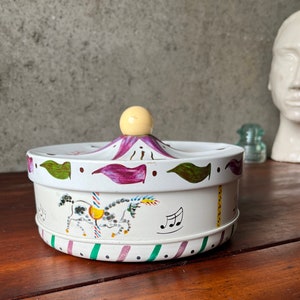 Vintage 1950s Toleware GUILDCRAFT NYC Orig Lidded Container / Candy ...