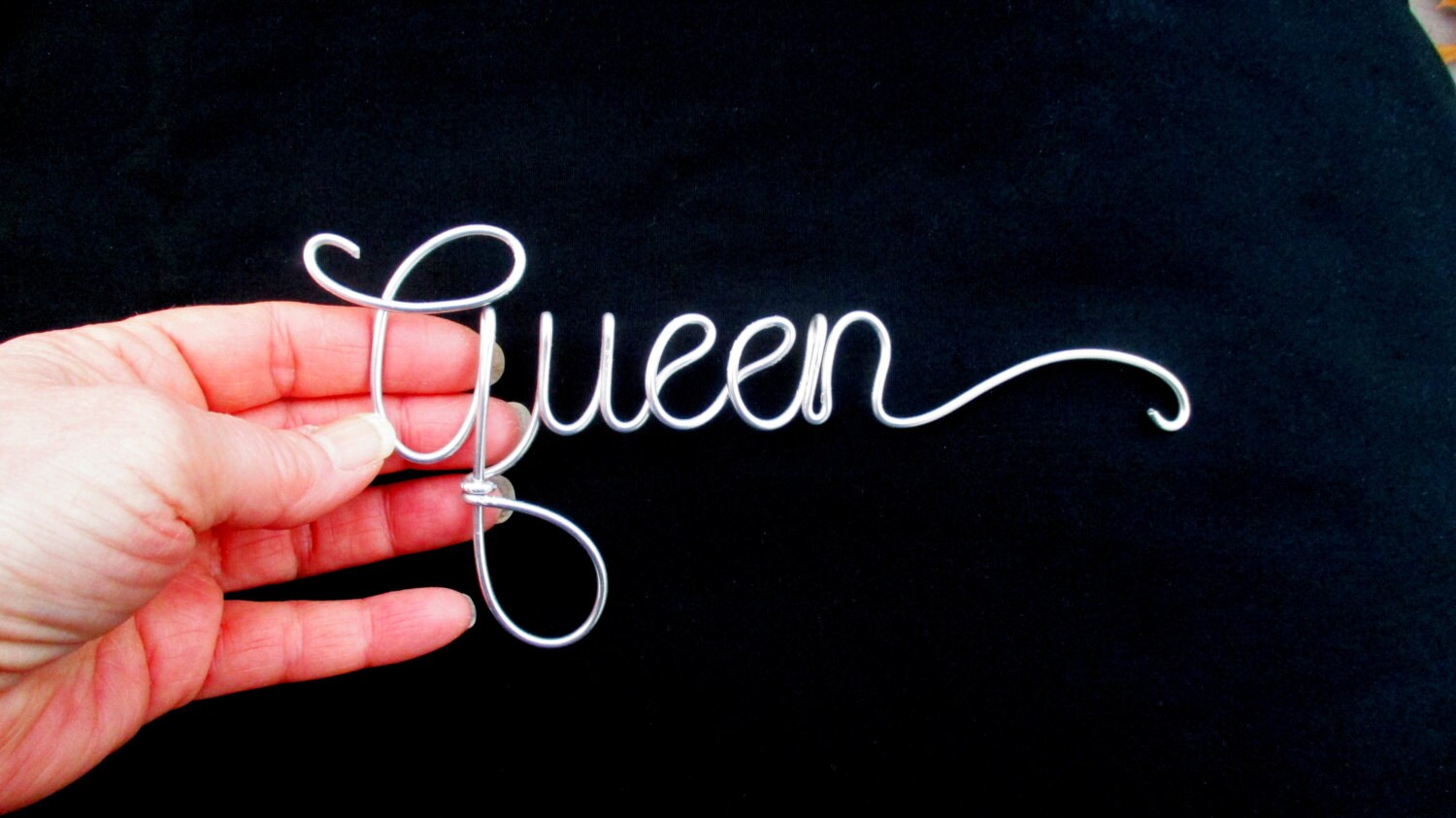 Wire Word Queen, Wire Word, Wire Writing, Wire Script Words, Wire ...