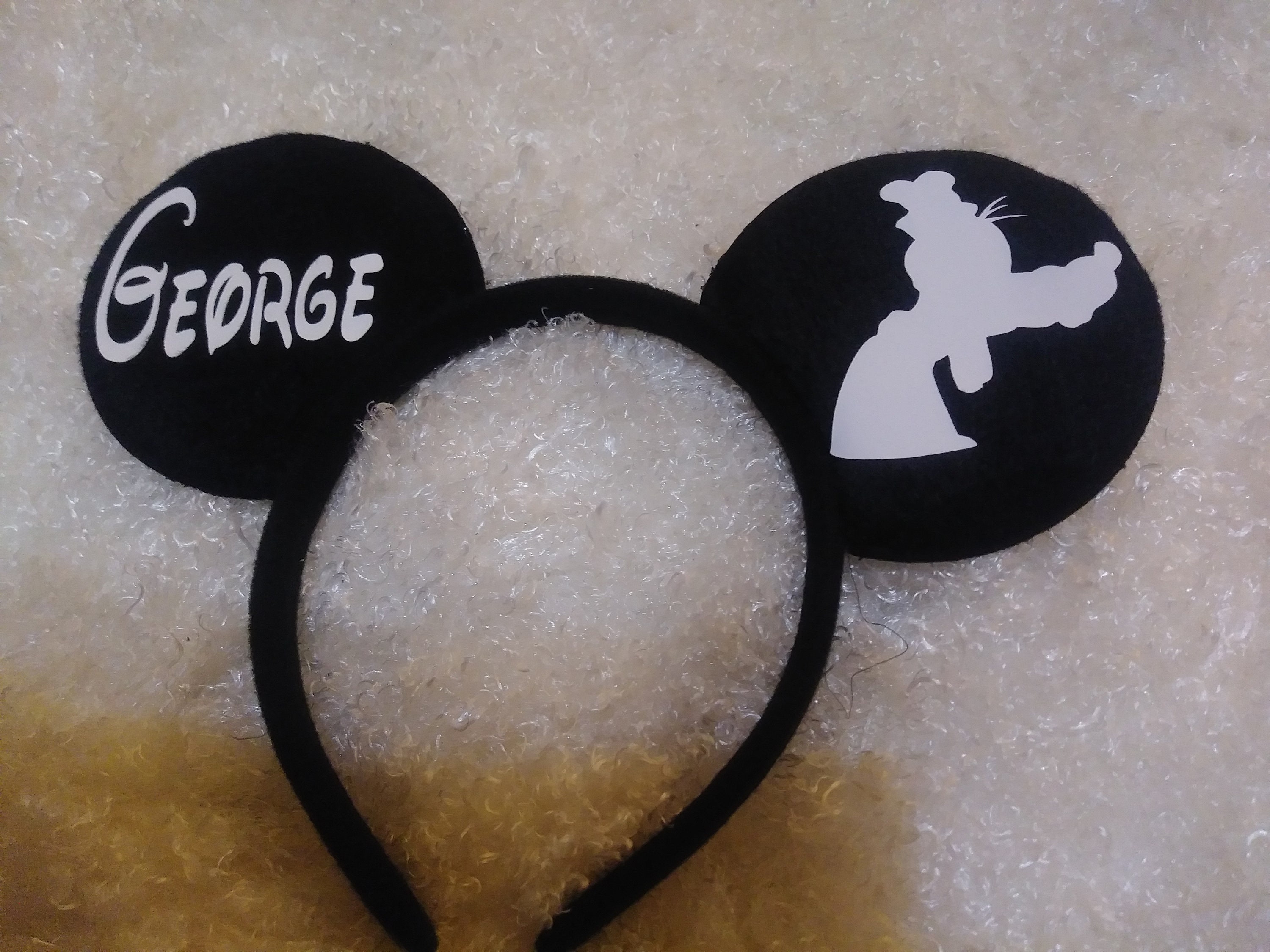 Personalized Minnie or Mickey Mouse Ears With Character, Summit Bow ...