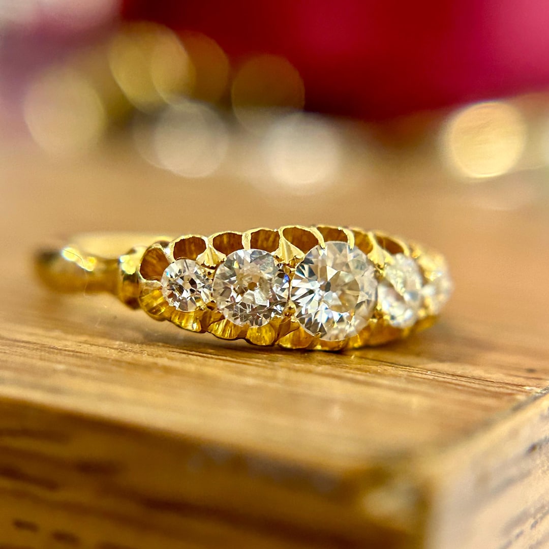 Antique 18k Gold Old Cut Five Diamond Ring - Etsy