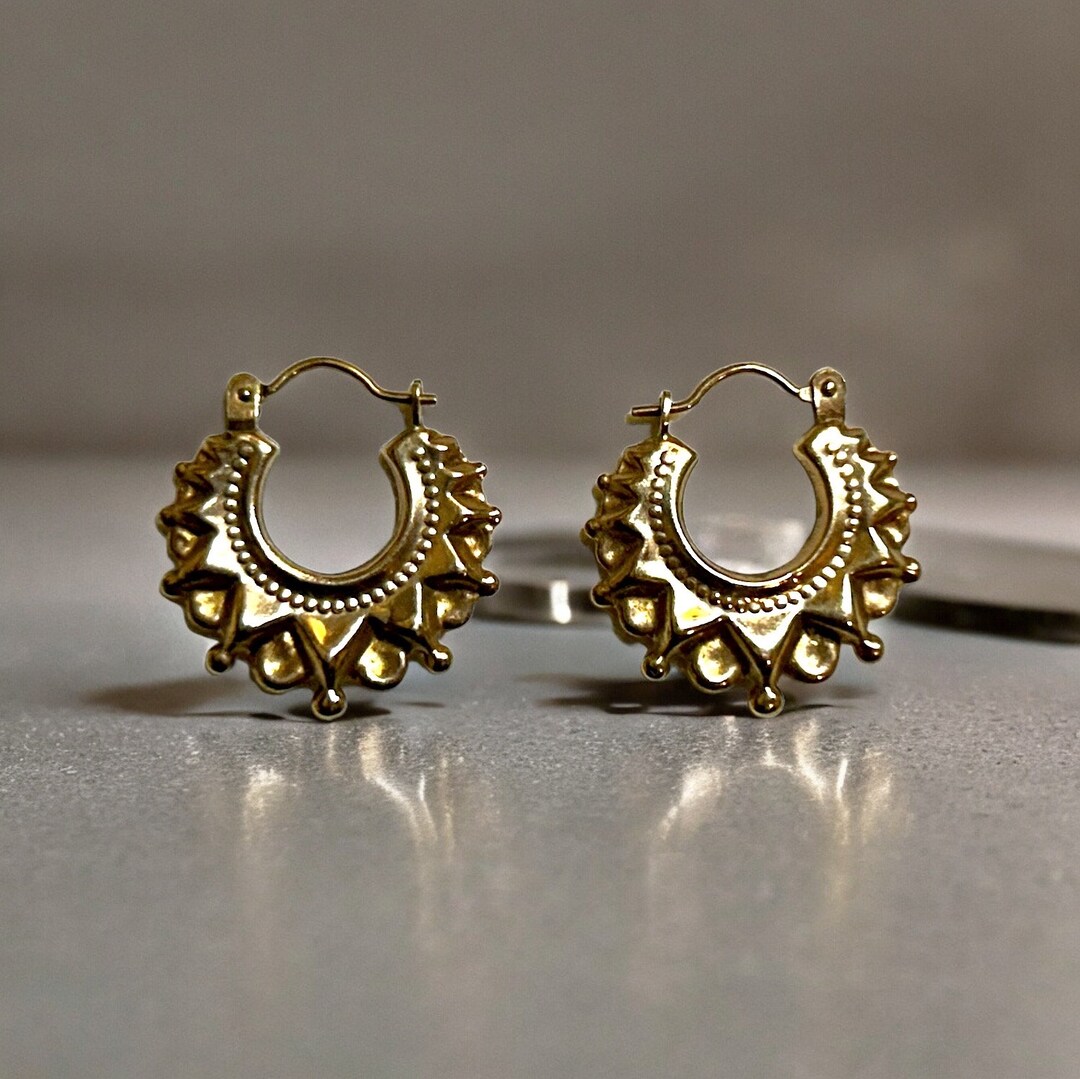 Vintage 9k Gold Puffy Decorative British Mini Creole Hoops - Etsy