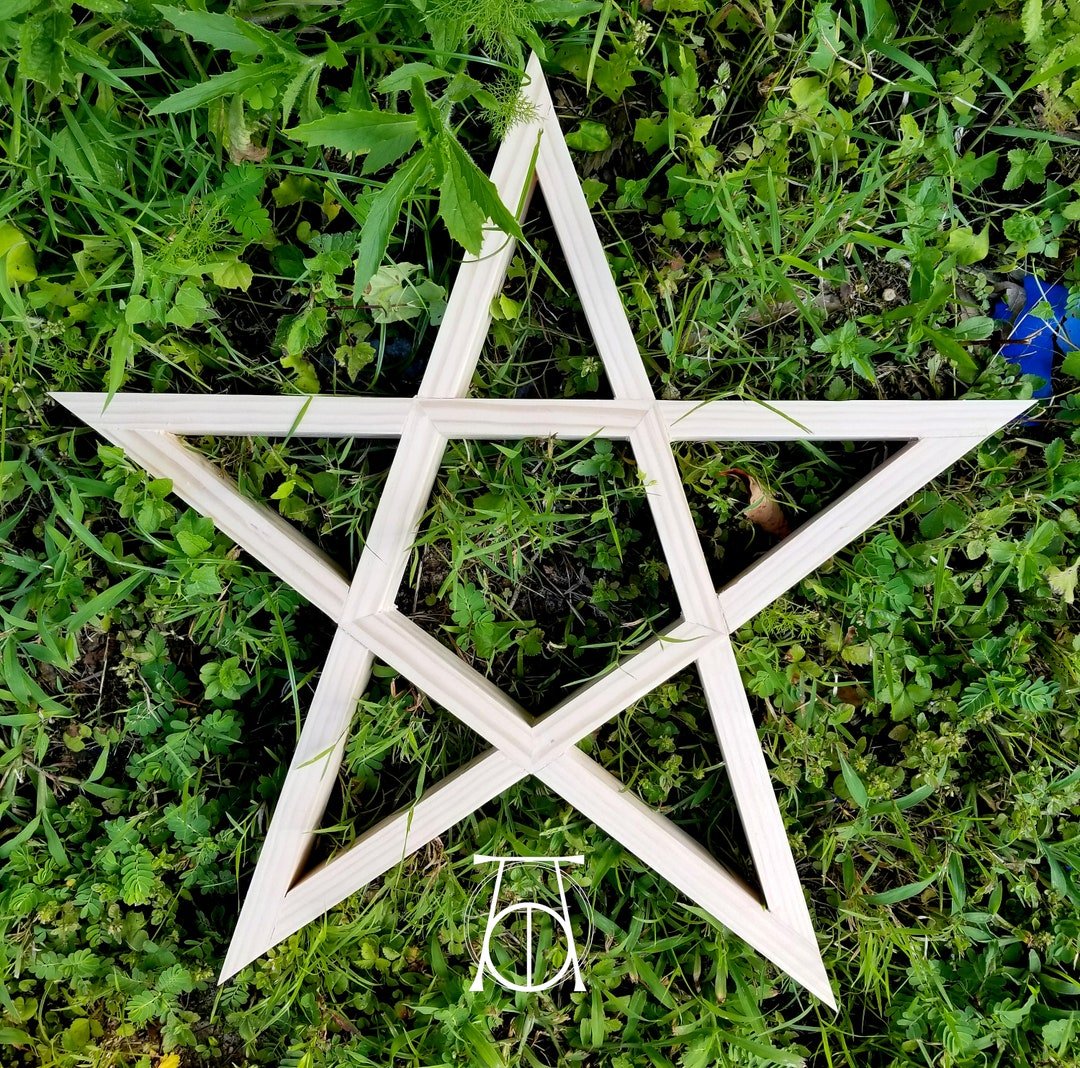 Large Star / Pentagram Wooden Shelf Display / Alter Display / Oddities ...
