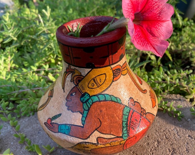 Vintage Mayan Vase - Etsy