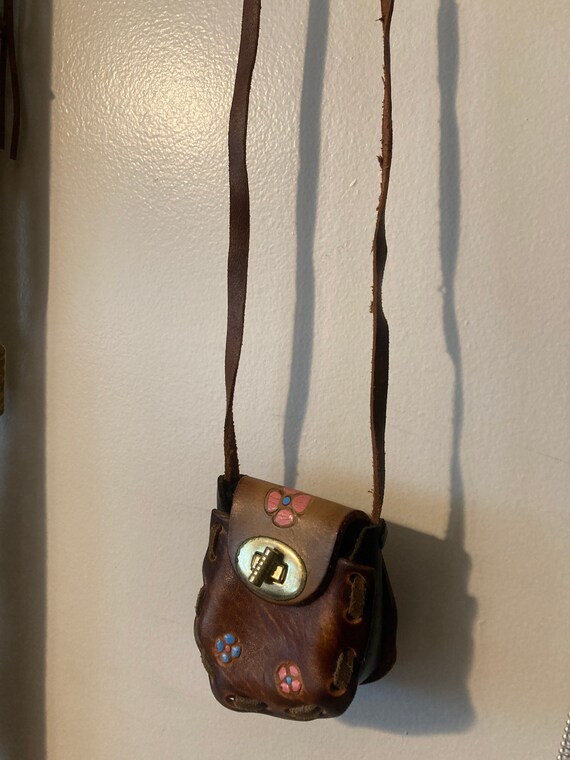 Adorable Vintage Handmade leather mini purse made in … - Gem