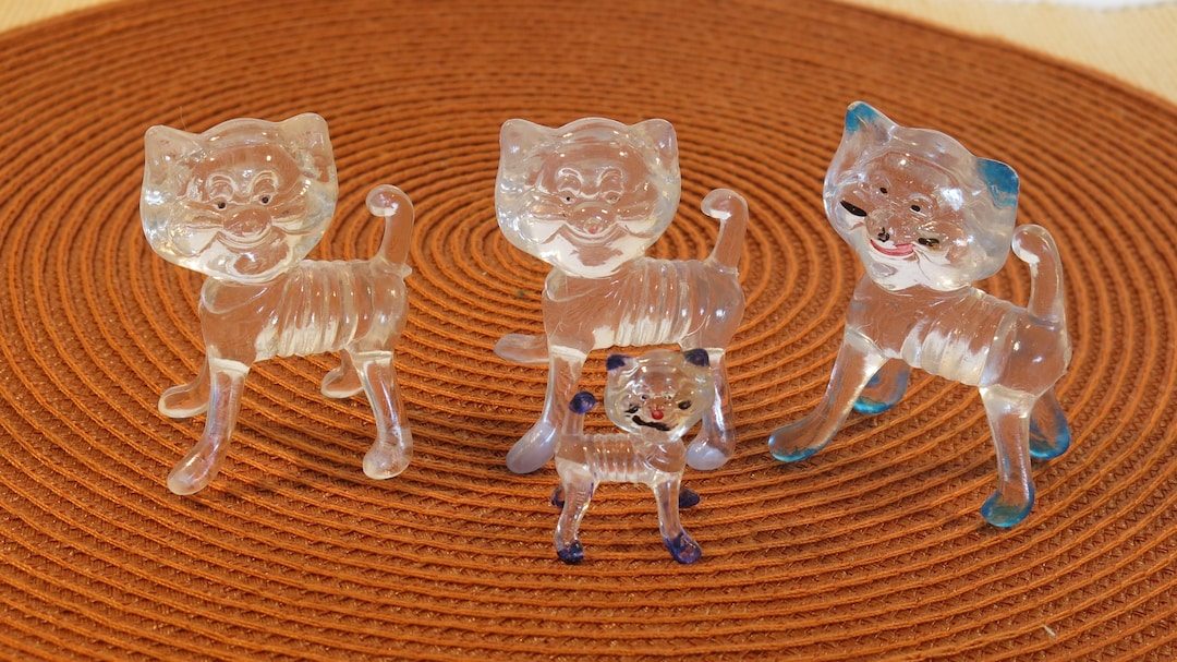 4 Vintage Lucite Cats Very Cute 1970's - Etsy