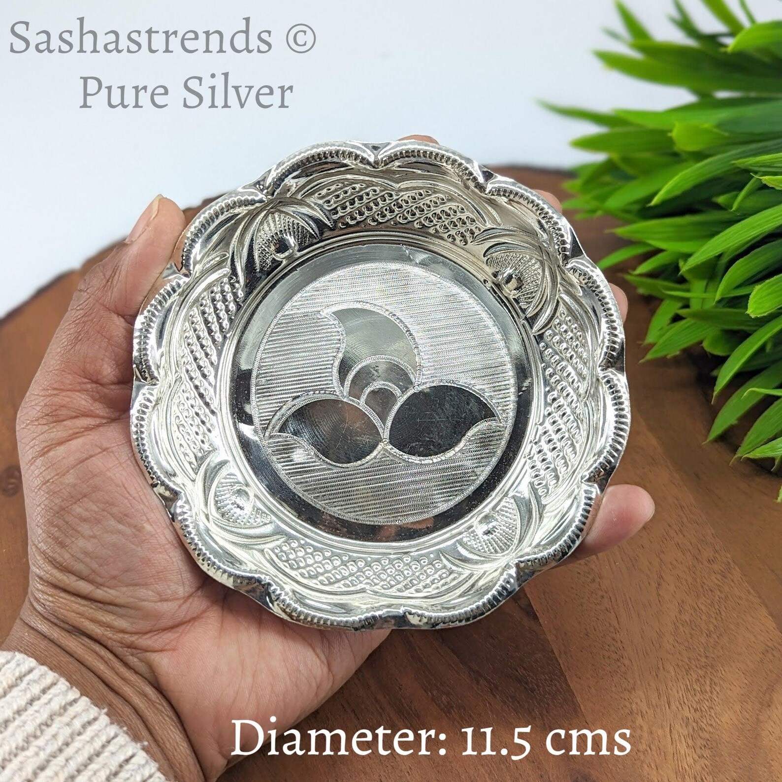 Pure Silver Plate -11.5 Cms Diameter- Silver Pooja Plate - Pooja Items ...
