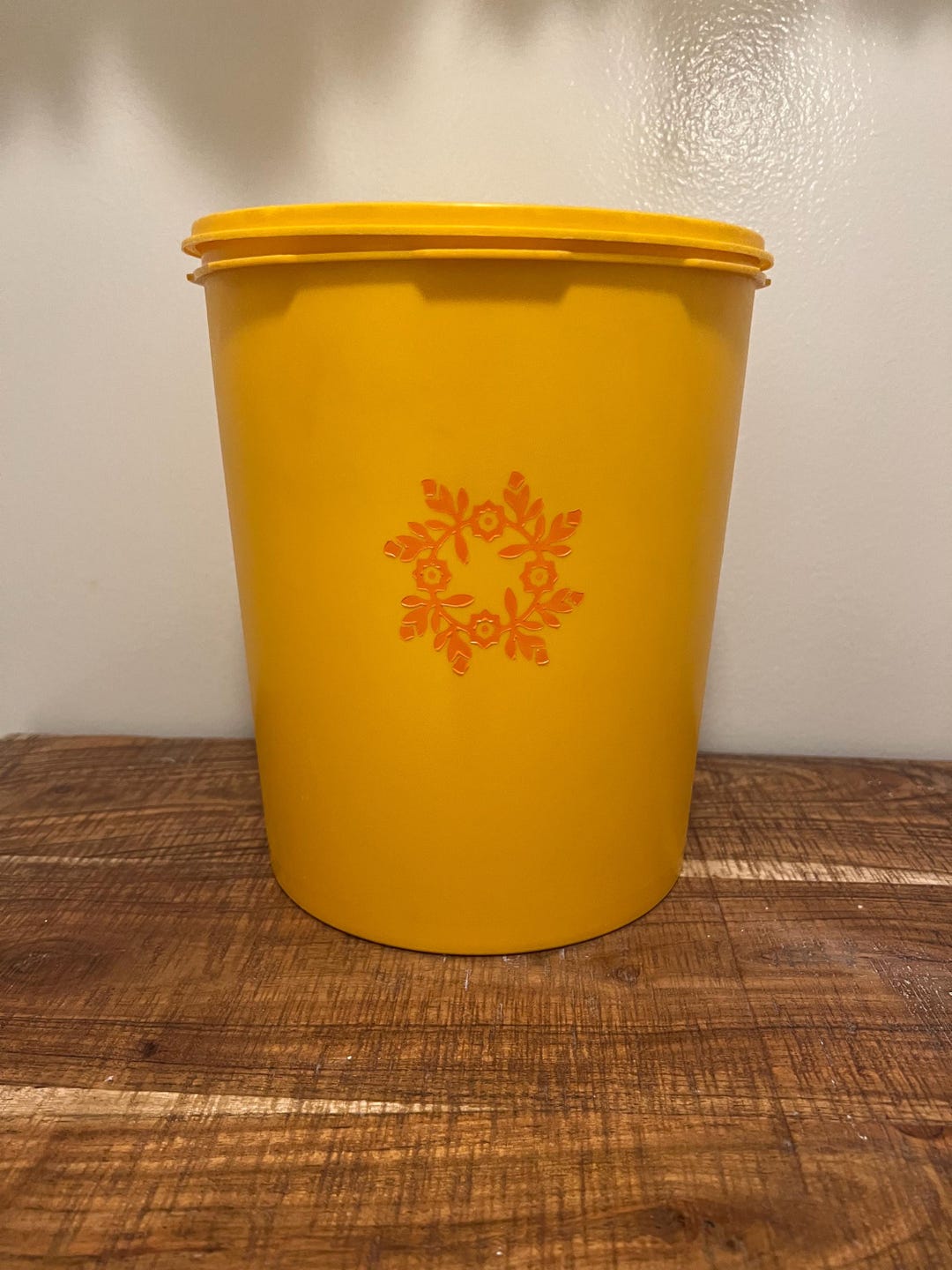 Vintage Tupperware Canister With Lid, Tangerine Floral Wreath - Etsy