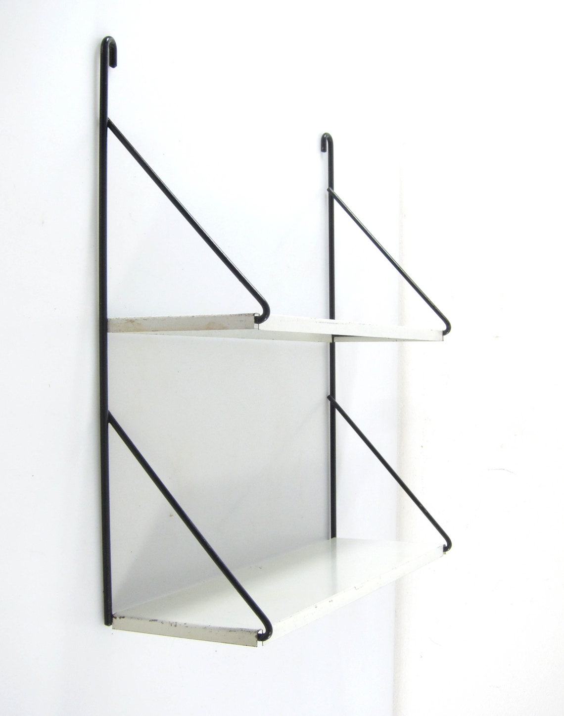 Tomado / Pilastro 1950s White and Black Shelves Retro - Etsy