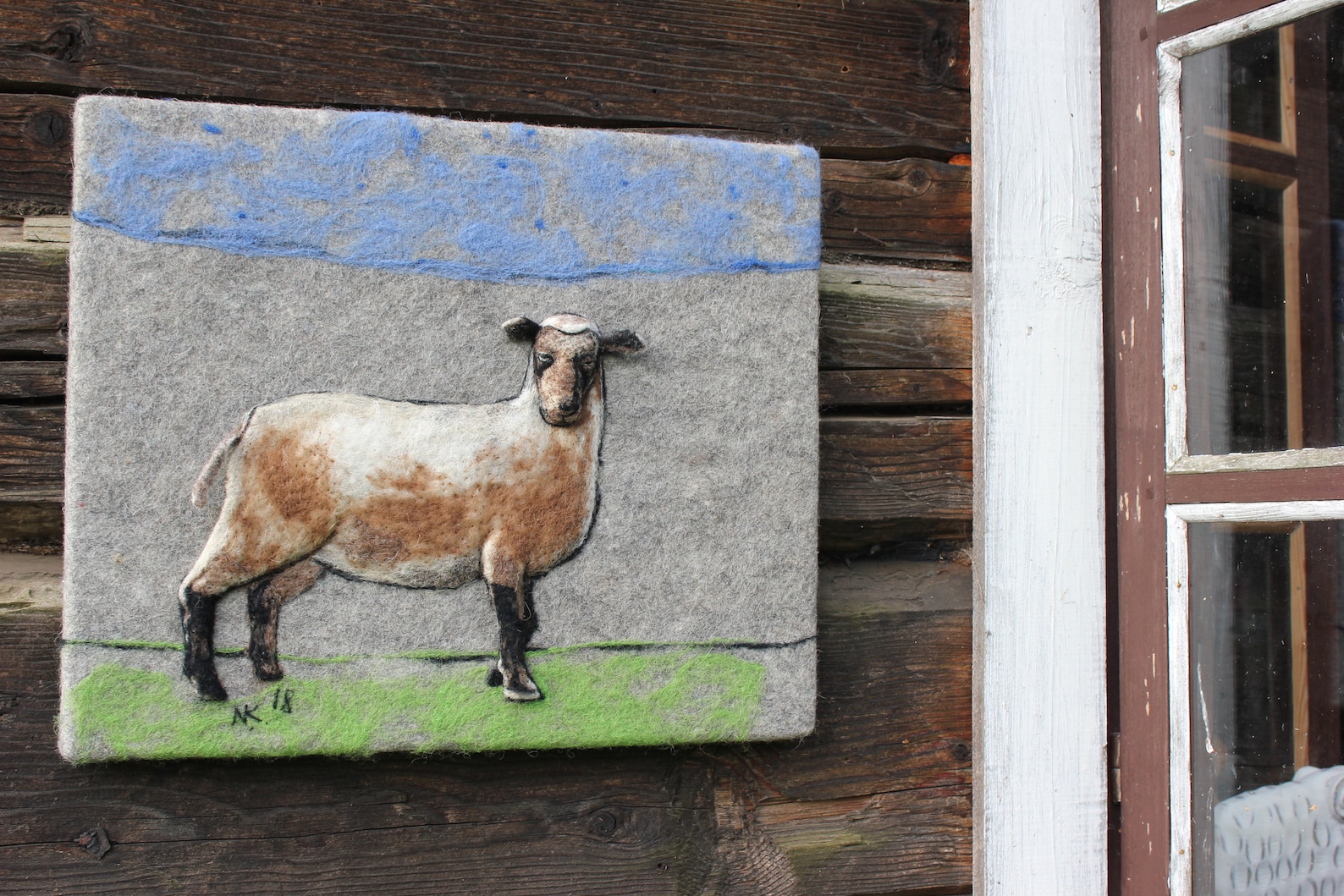 Felt Wall Hanging, Felted Sheep, Wool Wall Art by Dalianerijusfelt - Etsy