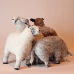 Needle Felted Sheep Flock Sculpture: Eco-friendly Wool Animals - Etsy