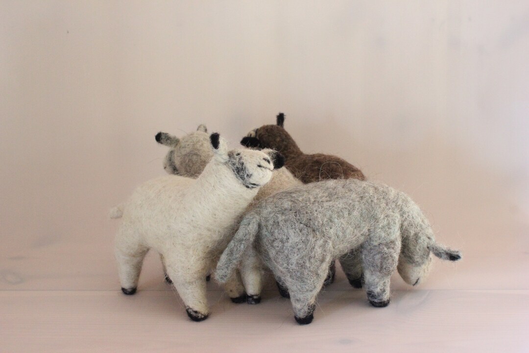 Needle Felted Sheep Flock Sculpture: Eco-friendly Wool Animals - Etsy