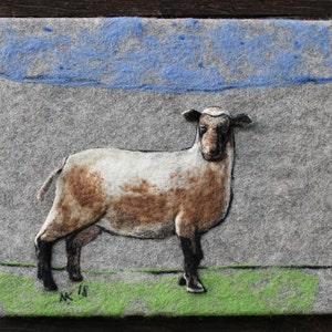 Felt Wall Hanging, Felted Sheep, Wool Wall Art by Dalianerijusfelt - Etsy