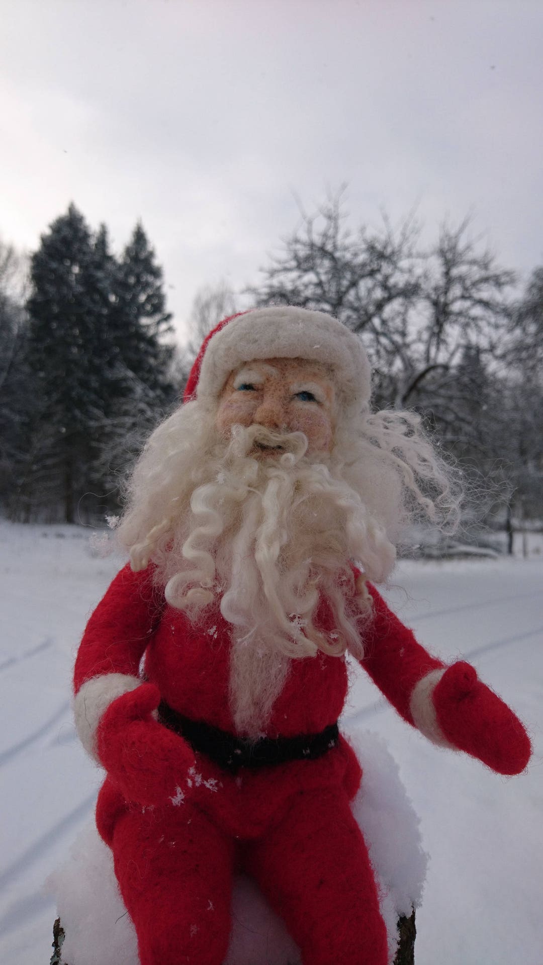Needle Felted Santa Sculpture: Handmade Wool Christmas Decor (27cm) - Etsy