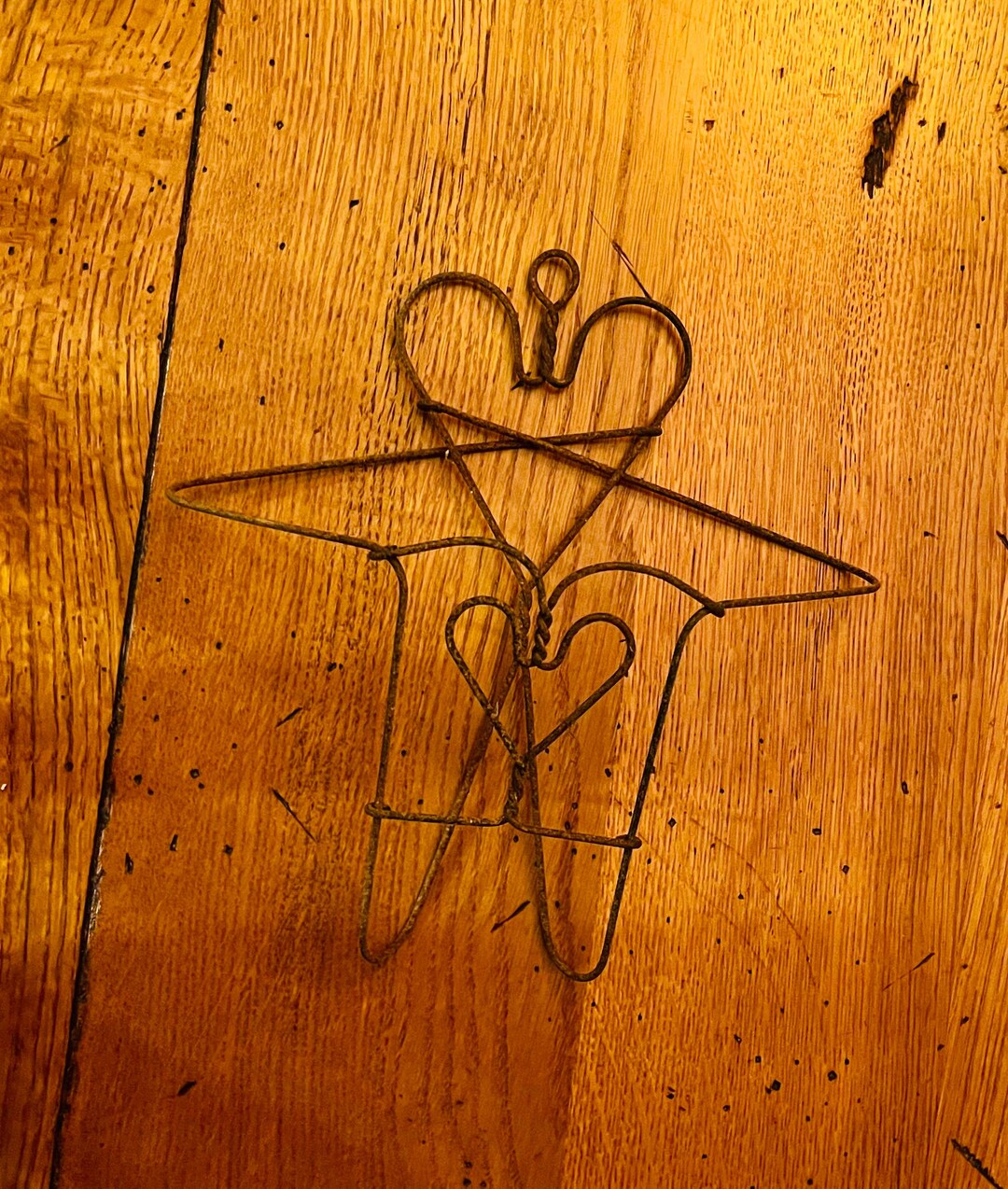 Vintage Wire Holder With Heart/ Wall Hanging to Hold Mail, Recipe Cards ...