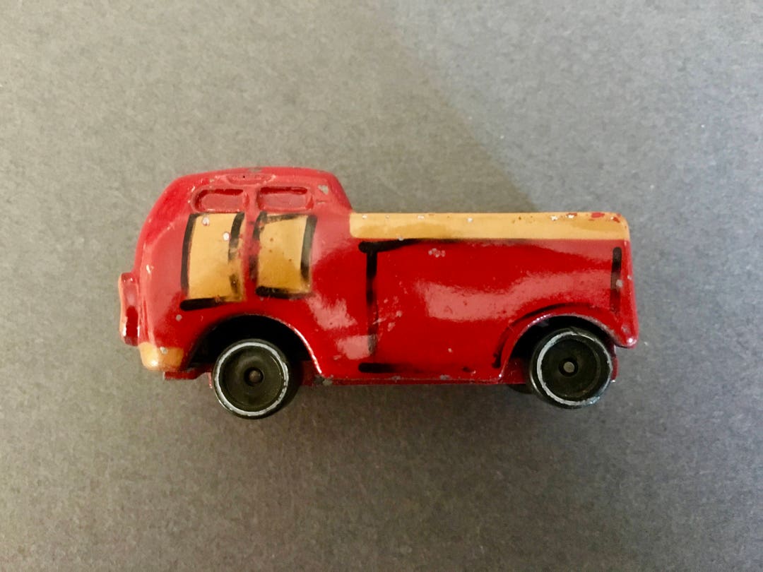 Vintage Hallmark Fiery Fred Fire Truck/ Die Cast Hallmark Road Rover ...