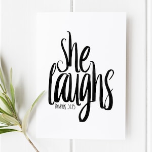 Proverbes 31:25 Elle rit, verset biblique pour femme chrétienne - Etsy ...