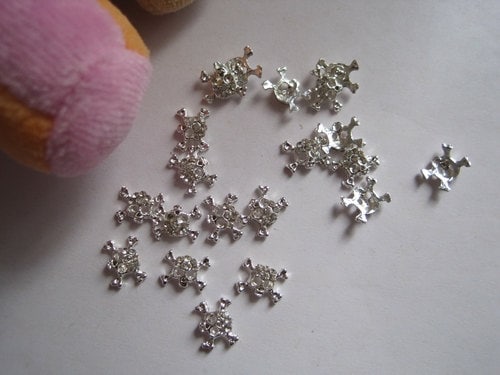 MD-127 5pcs Fancy Metal Charms Crystal Rhinestone Silver Skull Charms ...