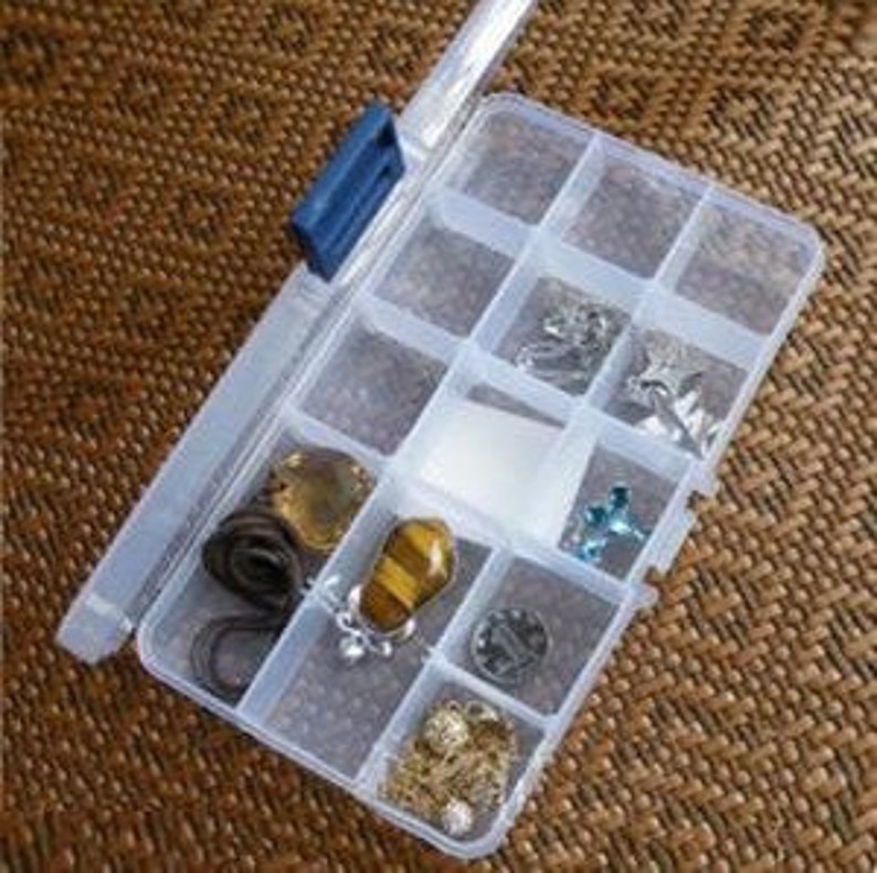 NA-30 17.5x10x2.5cm Plastic 15 Dividable Separates Empty Case Box Nail ...