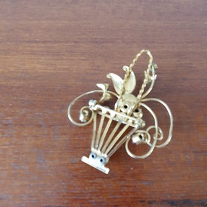 Harry Iskin Flower Basket Brooch - Filled Gold - Etsy