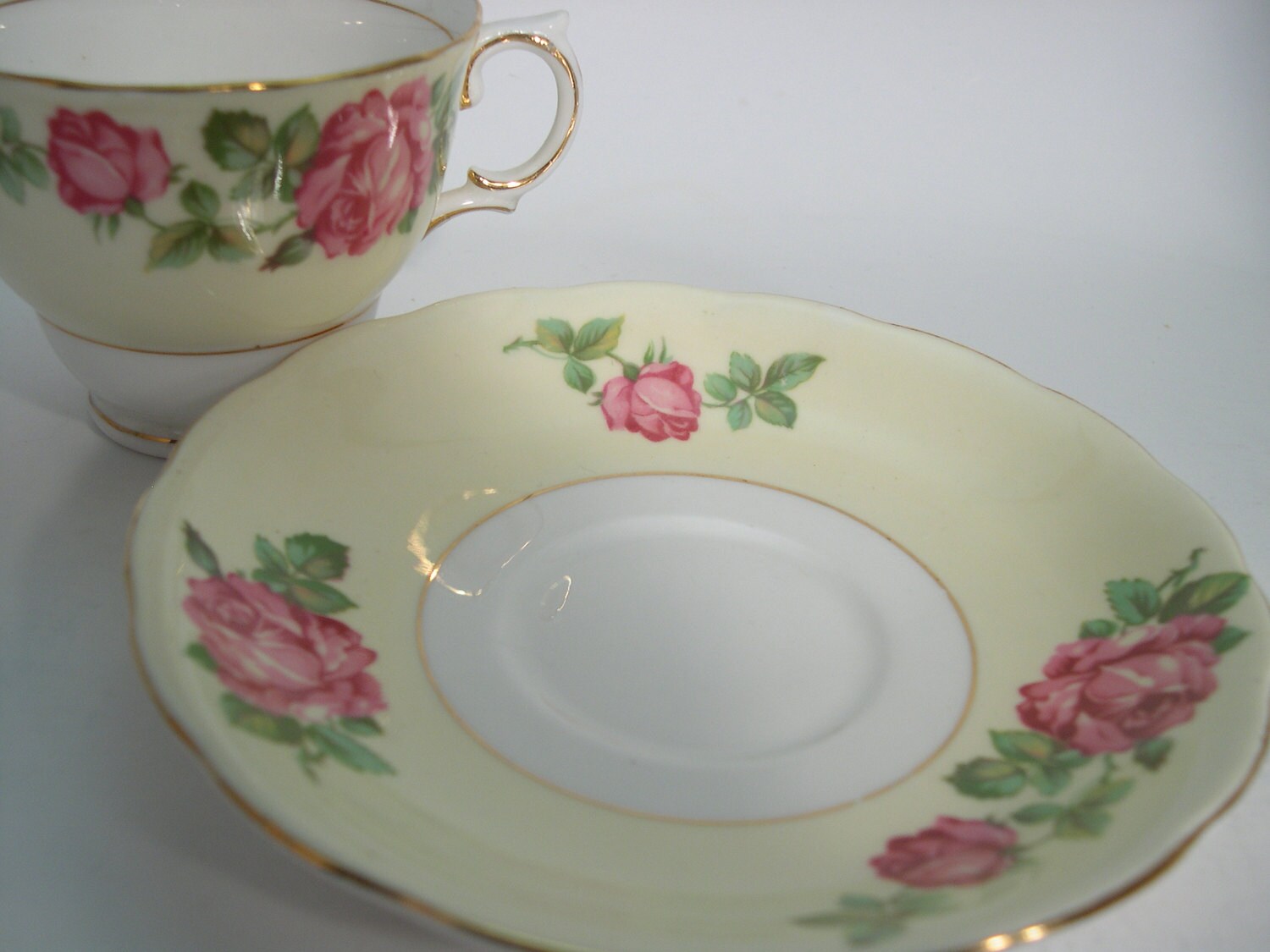 Colclough Tea Cup and Saucer Yellow and White Tea Cup and - Etsy Canada