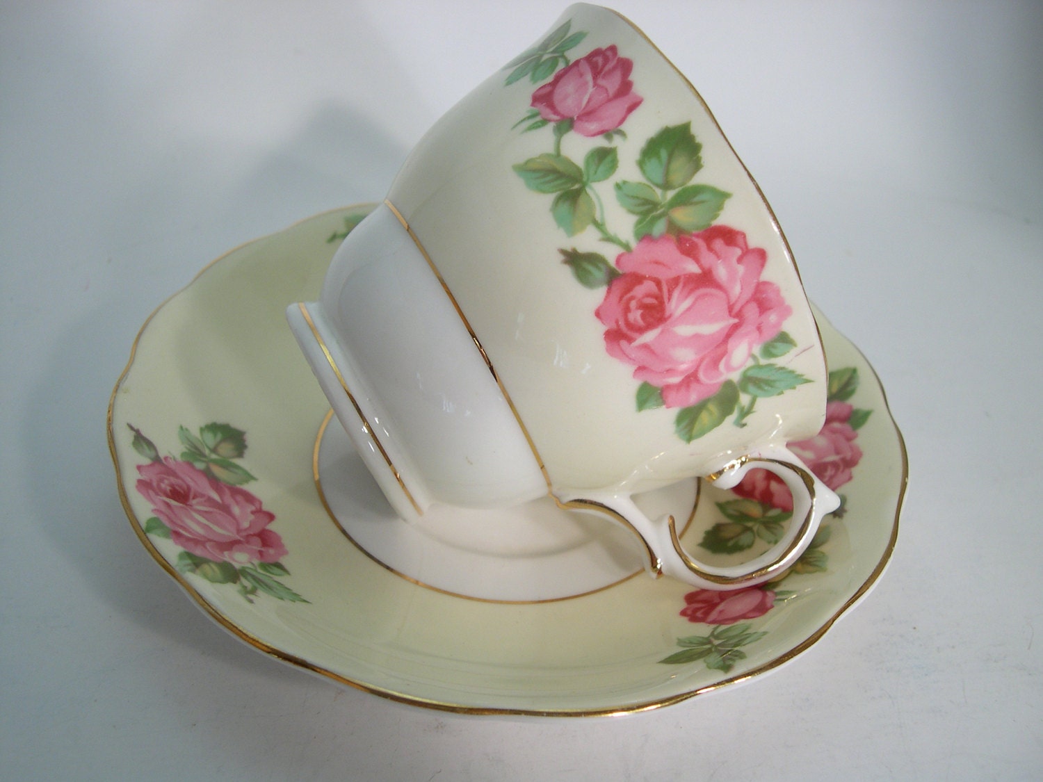Colclough Tea Cup and Saucer Yellow and White Tea Cup and - Etsy Canada