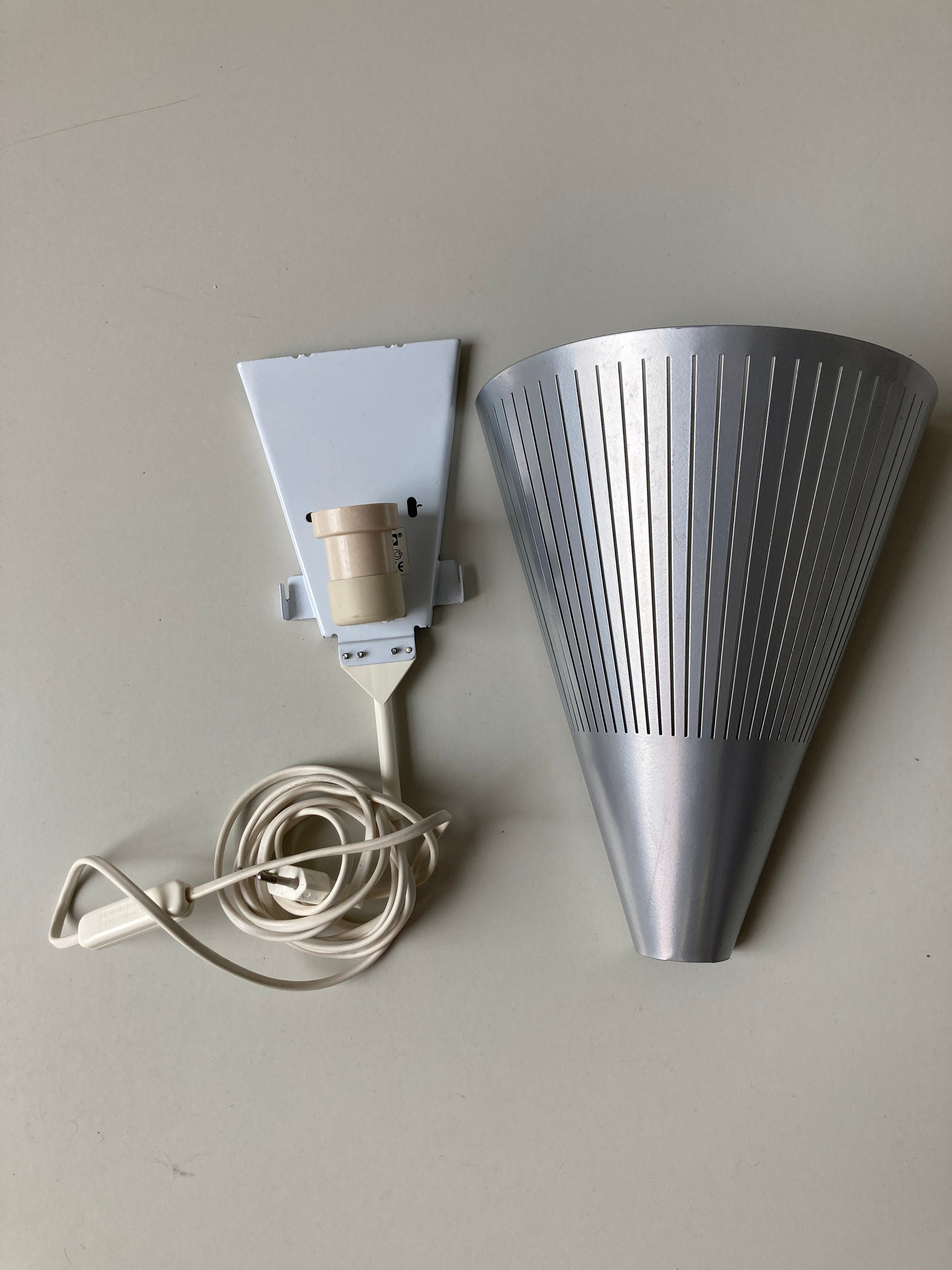 Vintage IKEA Klyka Wall Light Type V9811 90's Design Grey/silver ...