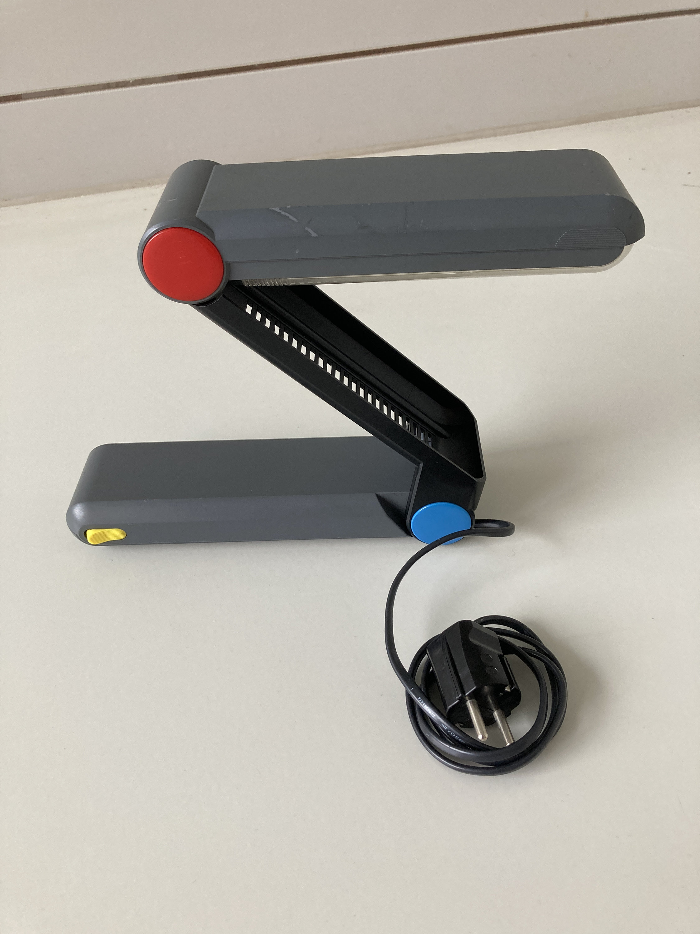 Philips Z-lamp FGG 200 Z Model Foldable Table Lamp Desklight Memphis ...