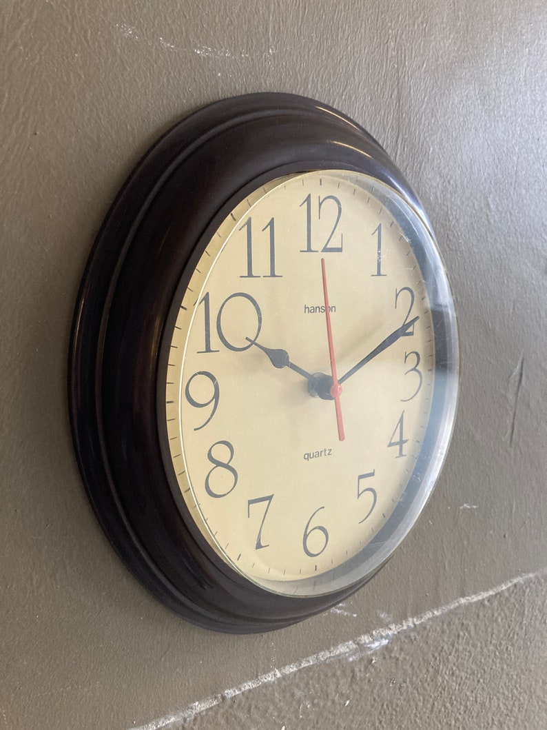 1980s Hanson Vintage Quartz Kitchen Clock Brown Oval Shaped Wall Clock ...