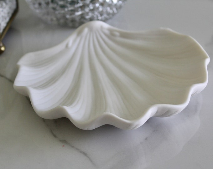 Clam Shell Little Dish, Tray, Catch All - Etsy