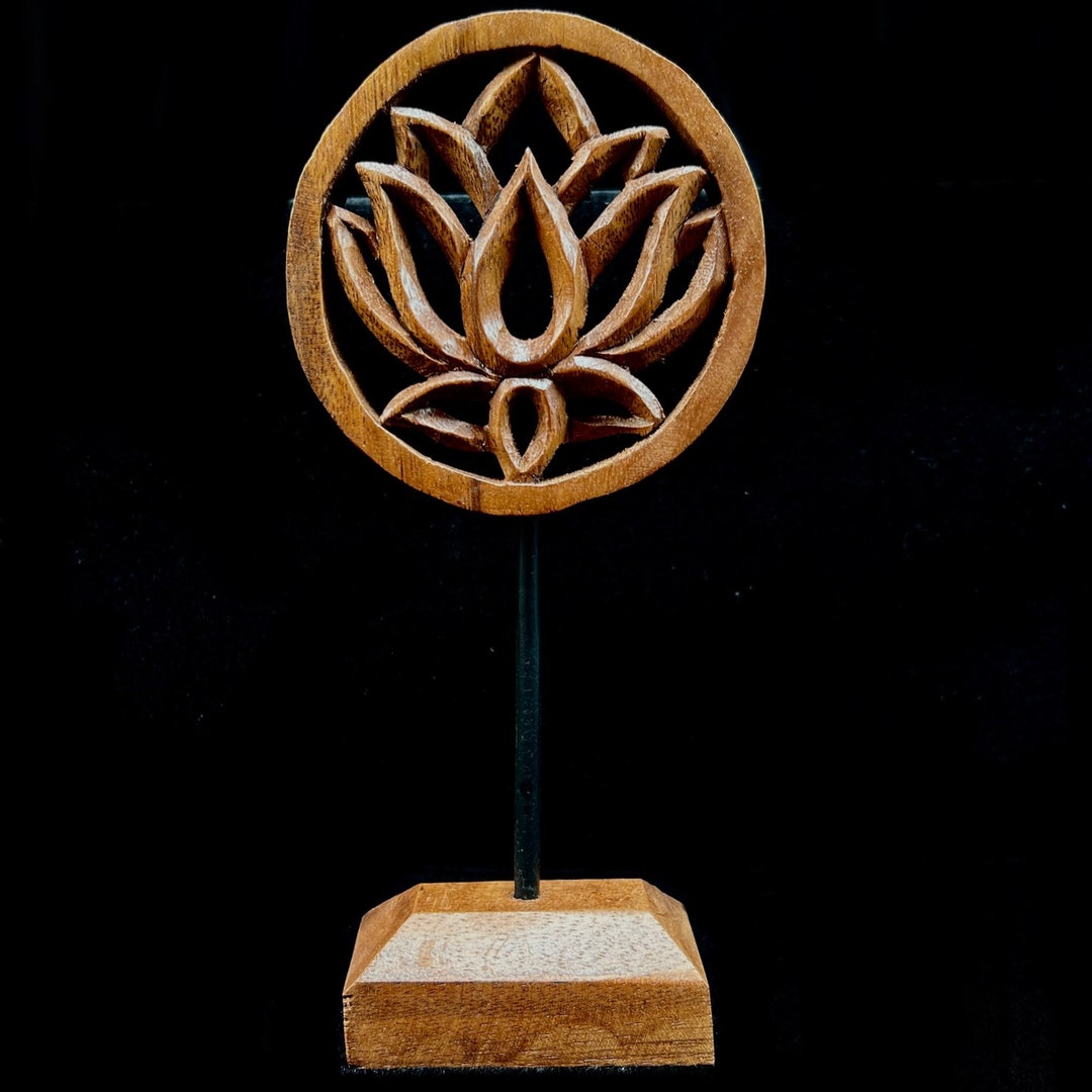 Circle Wood Carving - Etsy
