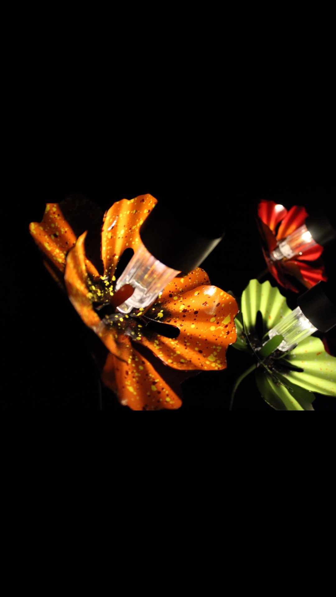 One Metal Poppy Solar Light Flower - Etsy Canada