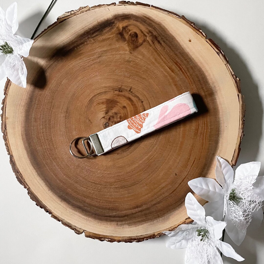 Snuggle Weather Key Fob // Wrist Lanyard - Etsy