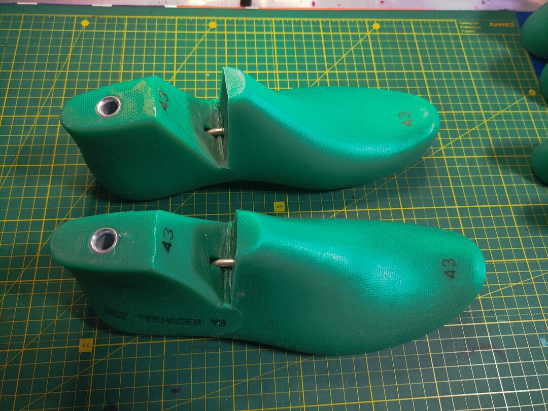 Plastic Shoe Lasts for Felt Shoes and Slippers for Men Size 43 EU, 29 ...