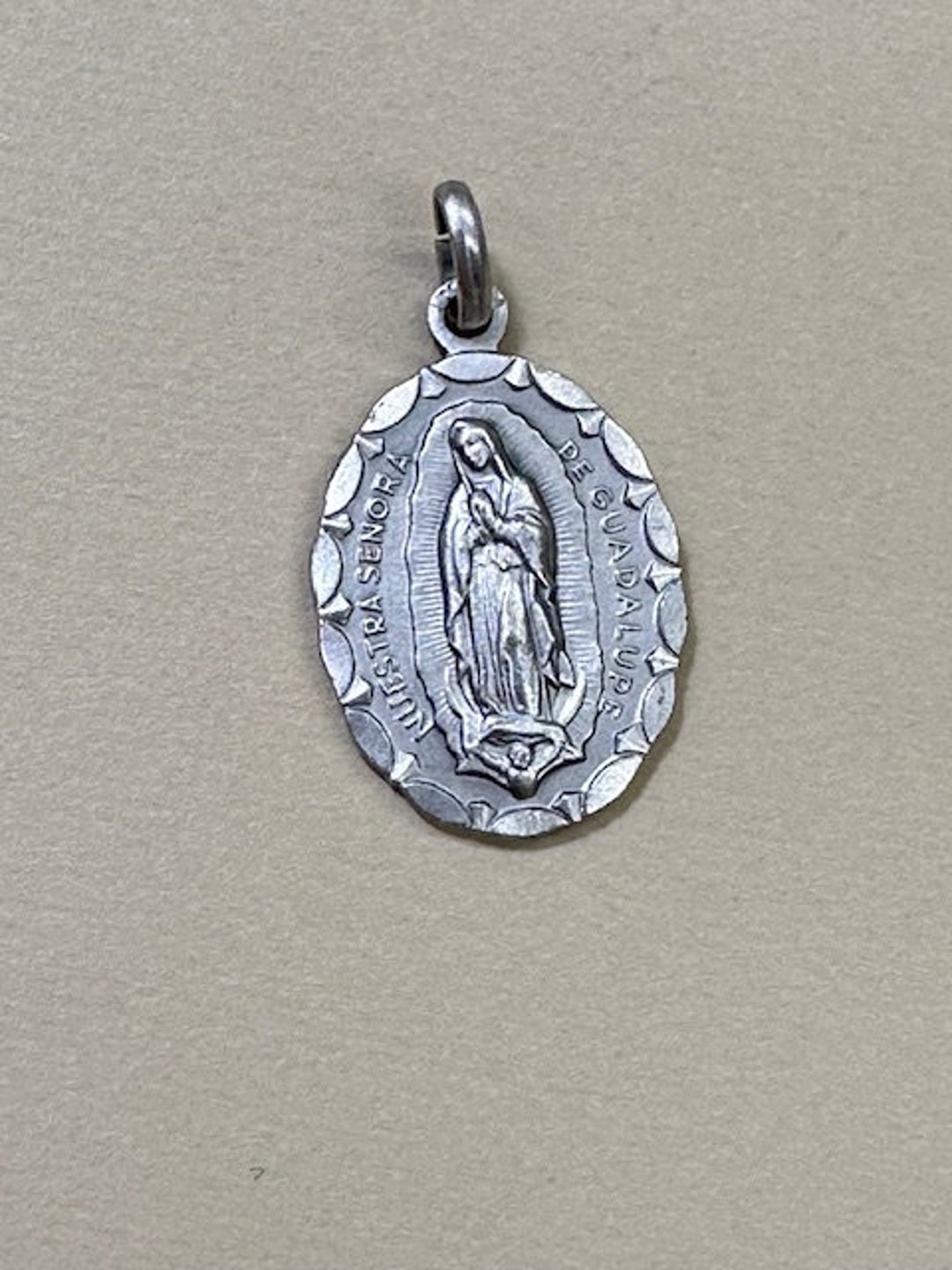 Beautiful Miraculous Medal Virgin Mary Protection Vintage Catholic Gift ...